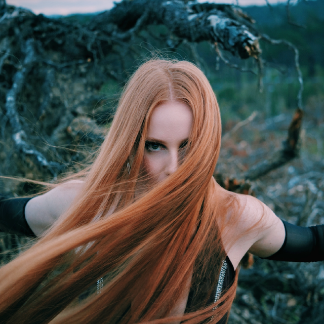 Vera Blue | Laylo